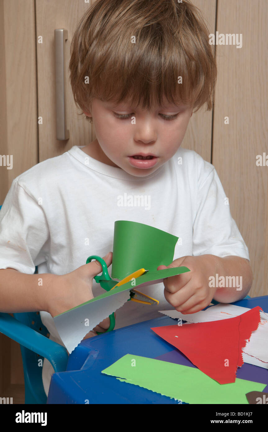 Cutting in school hi-res stock photography and images - Alamy