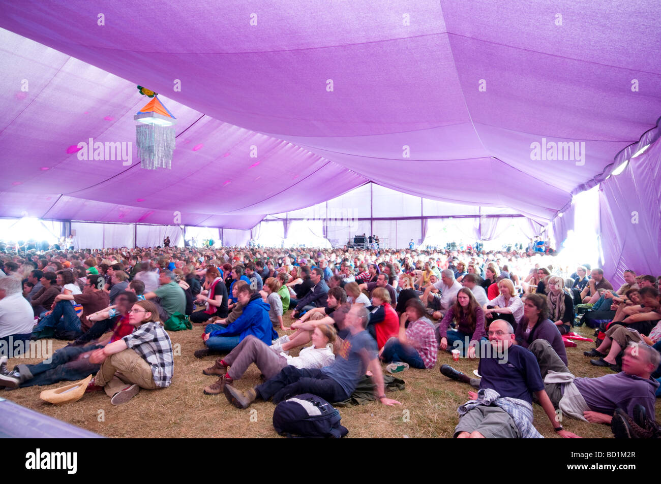 Comedy festival audience hi-res stock photography and images - Alamy
