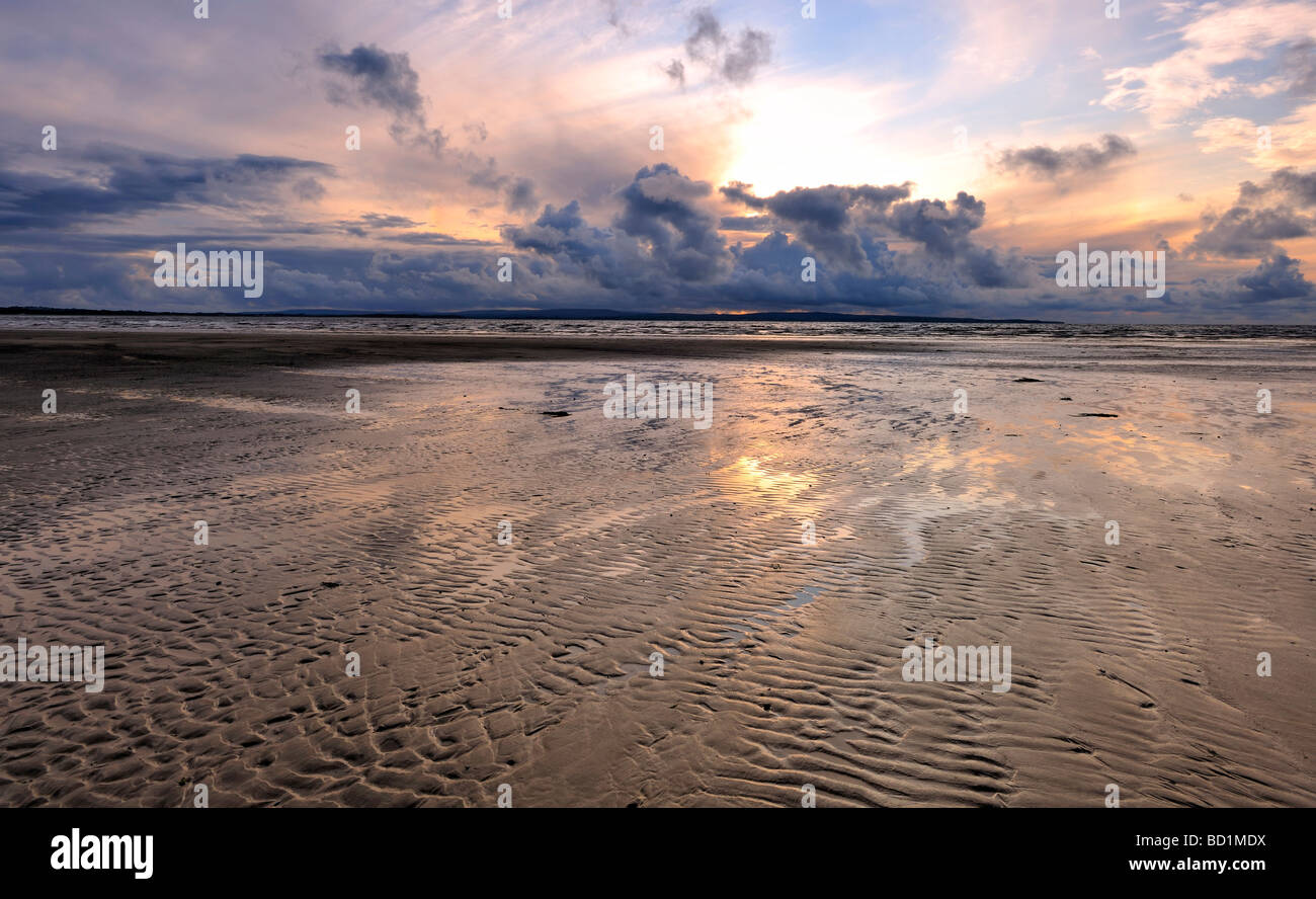 Enniscrone beach, co sligo hi-res stock photography and images - Alamy