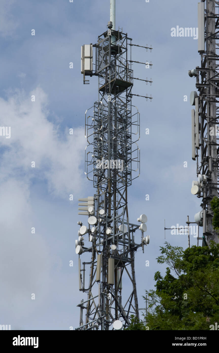 Tv masts hi-res stock photography and images - Alamy