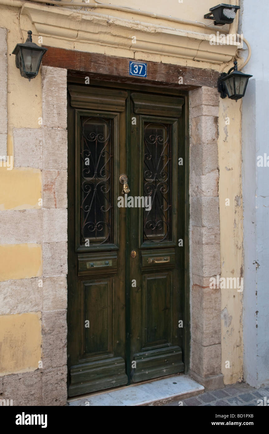 Old door crete hi-res stock photography and images - Alamy