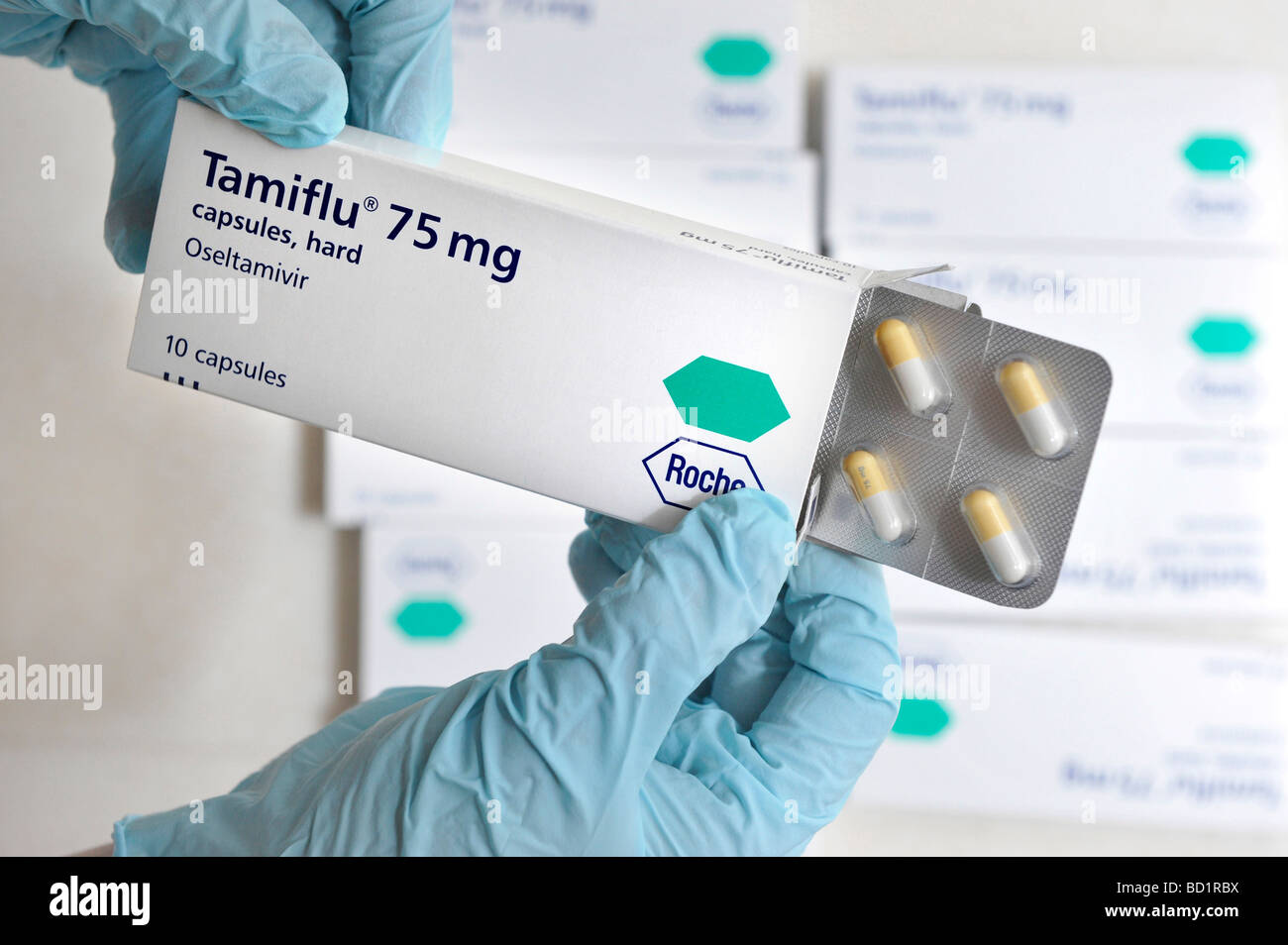 anti swine flu Tamiflu tablet capsules made by Swiss firm Roche Stock ...