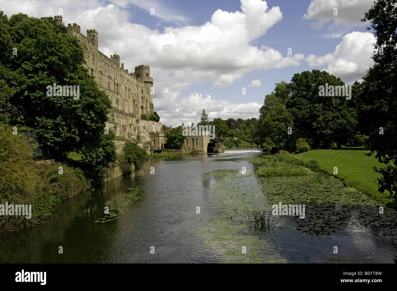 Warwick Castle and the River Avon, Warwickshire, England, UK Stock ...