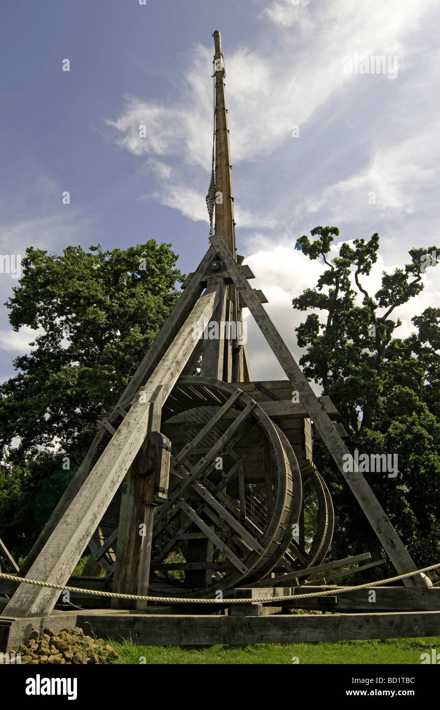 Warwick Castle is home to one of the world's largest Trebuchet, Warwick ...