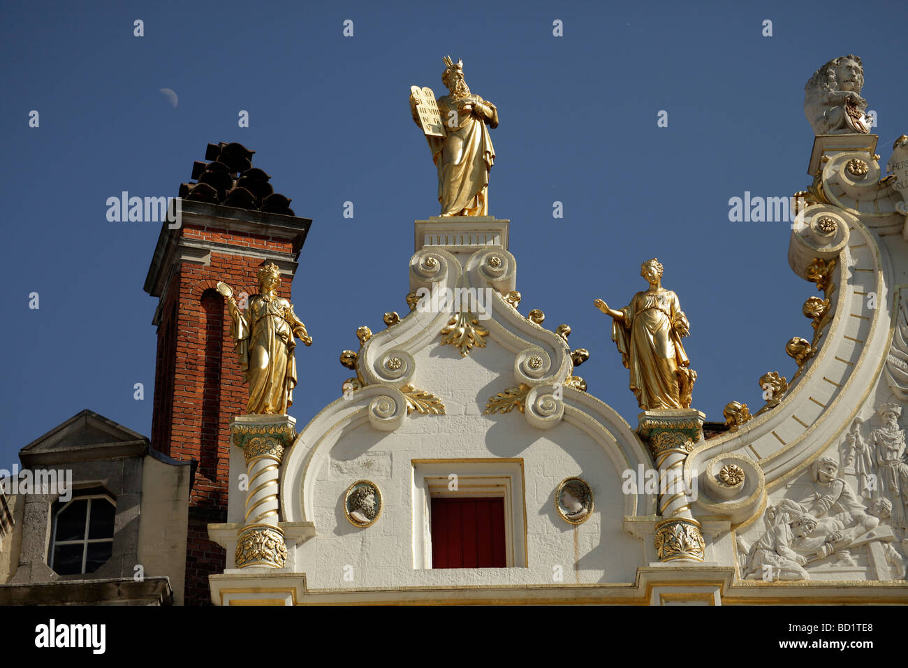 Historic figures bruges hi-res stock photography and images - Alamy