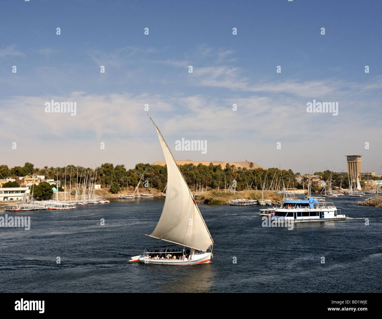Egypt felucca hi-res stock photography and images - Alamy