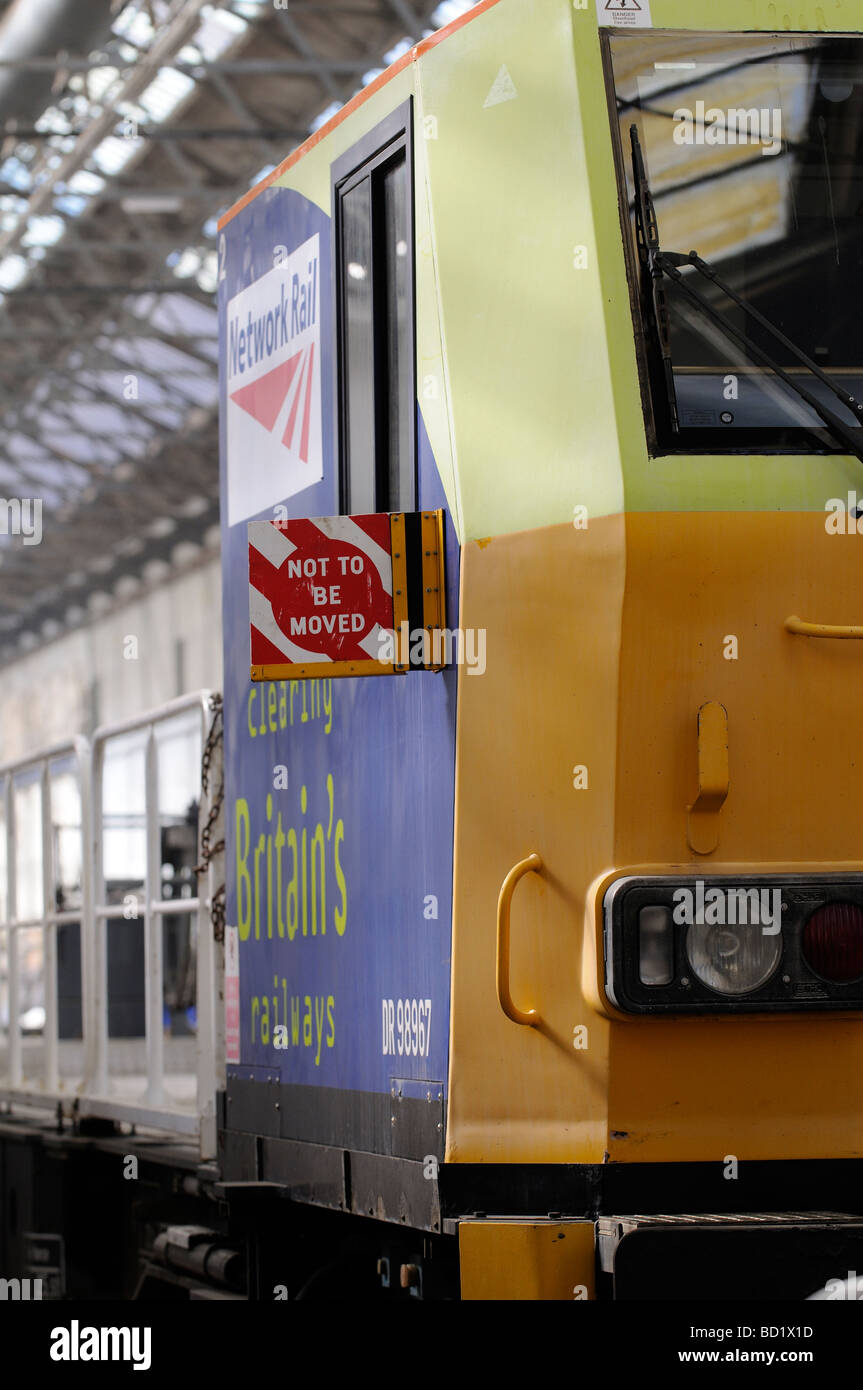 Network rail engineering england track hi-res stock photography and ...