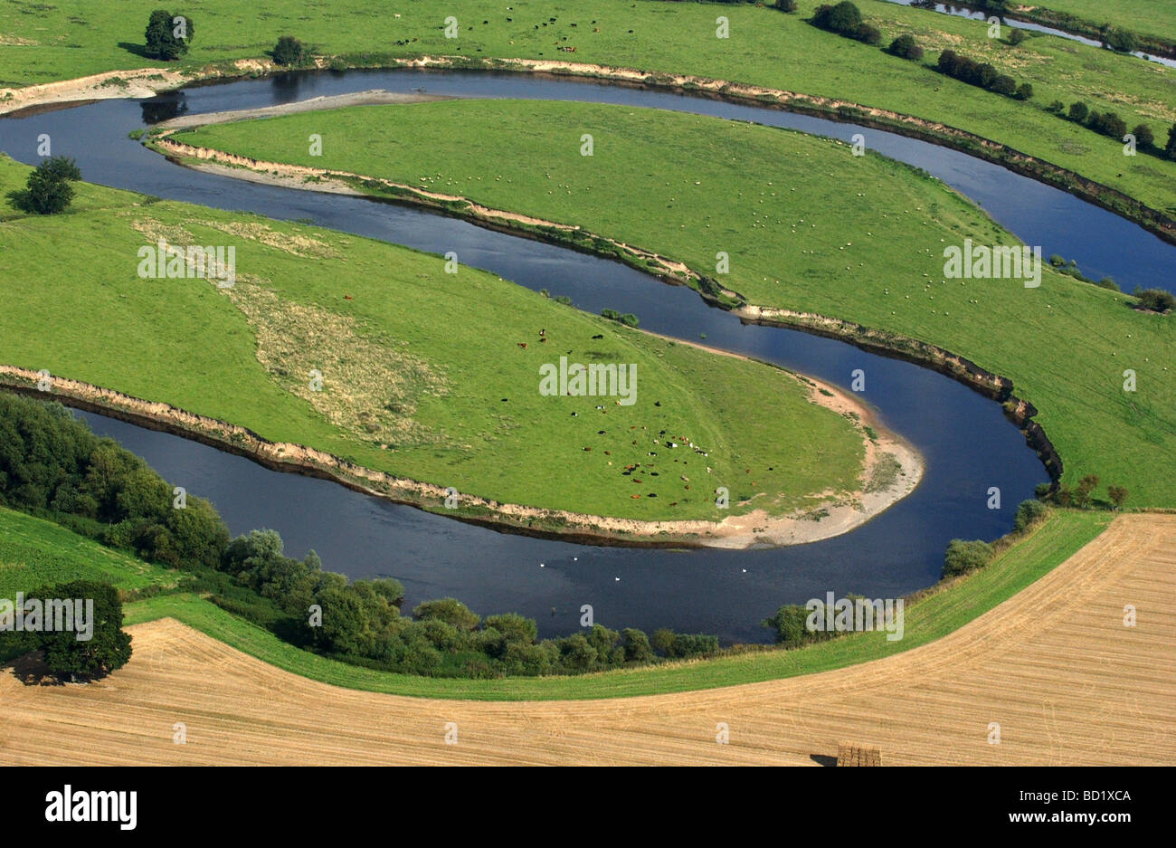 River meander uk hi-res stock photography and images - Alamy