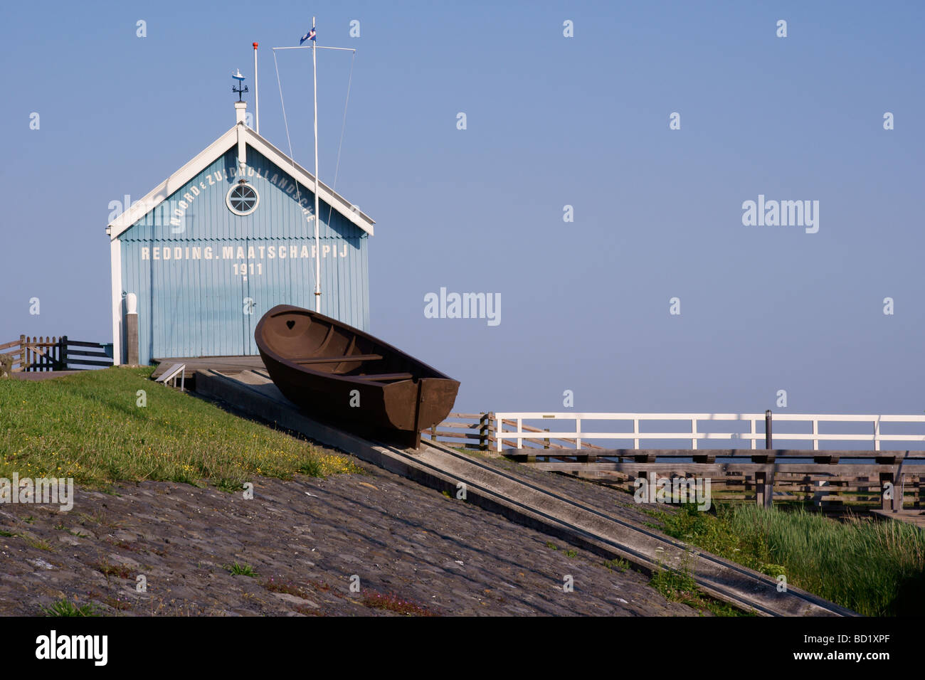 Traditional lifeboat hi-res stock photography and images - Alamy