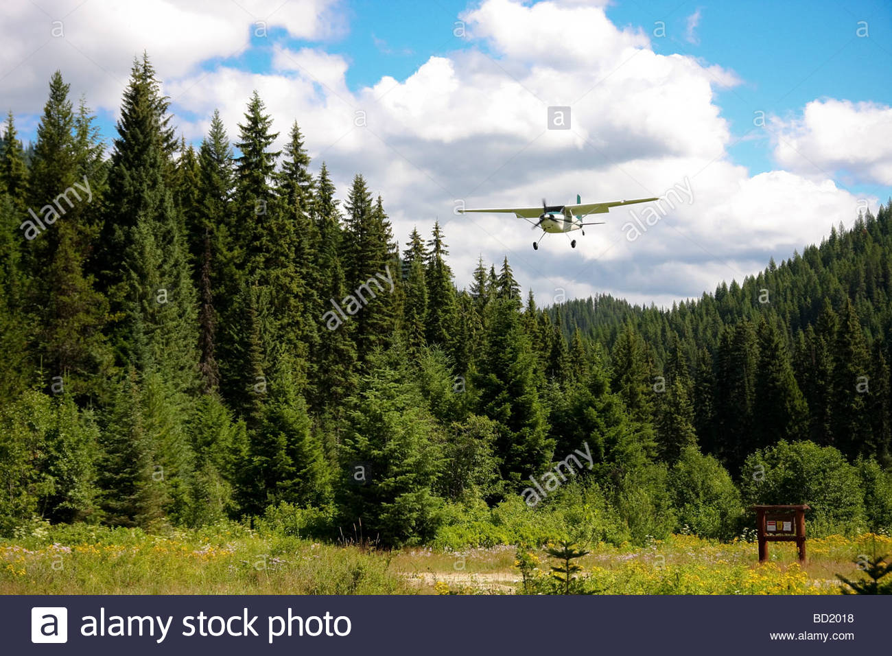 Emergency Landing Stock Photos & Emergency Landing Stock Images - Alamy