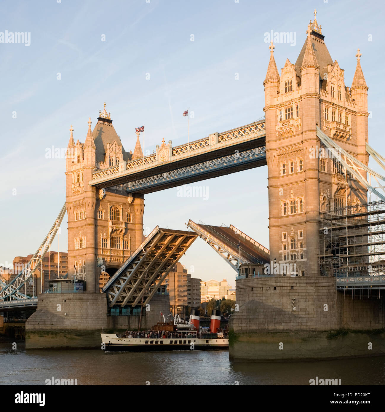 Tower bridge raised london england hi-res stock photography and images ...