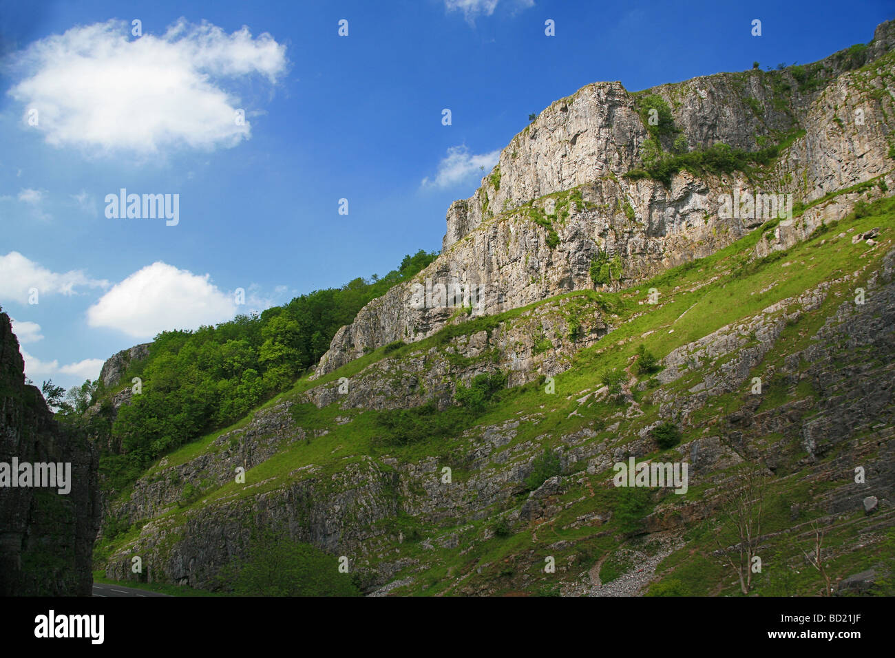 The towering limestone cliffs in Cheddar Gorge, Somerset, England, UK ...