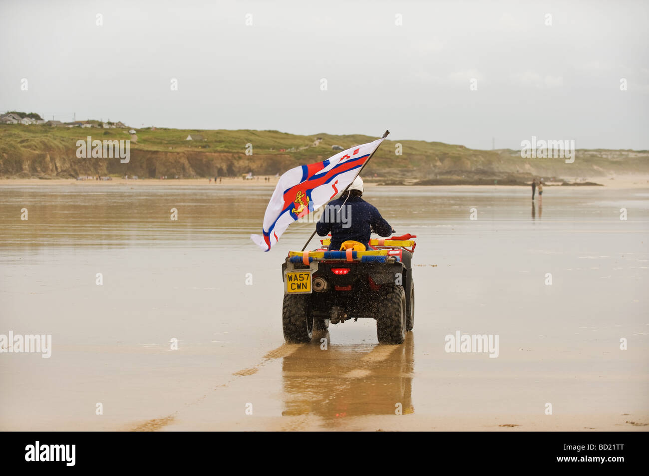 Lifeguard quad hi-res stock photography and images - Alamy