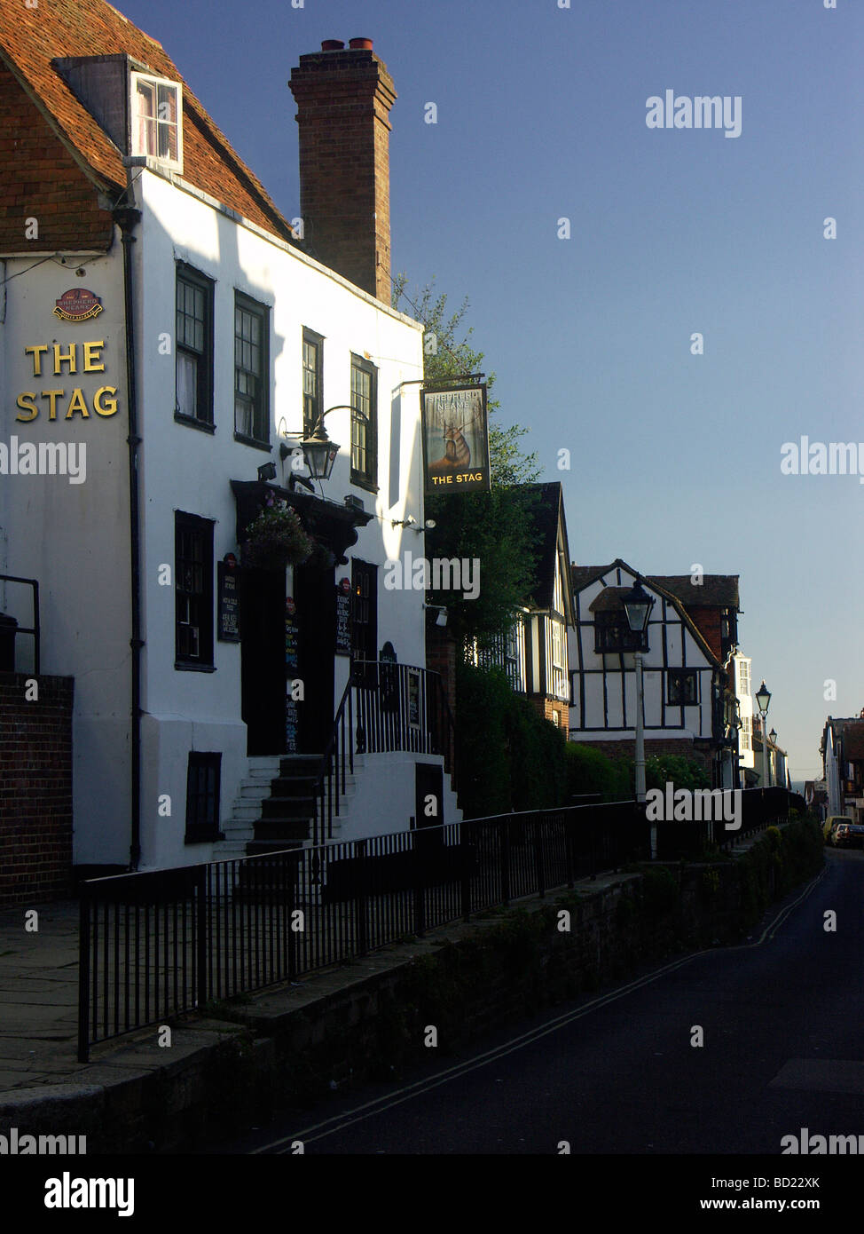 Stag public house hi-res stock photography and images - Alamy