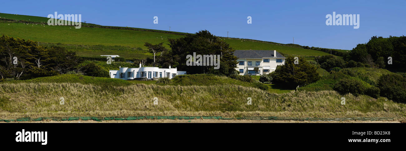 Modern house cliff uk hi-res stock photography and images - Alamy