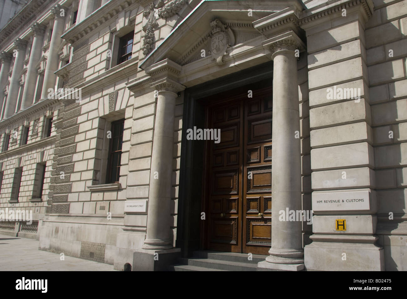 London customs house hi-res stock photography and images - Alamy