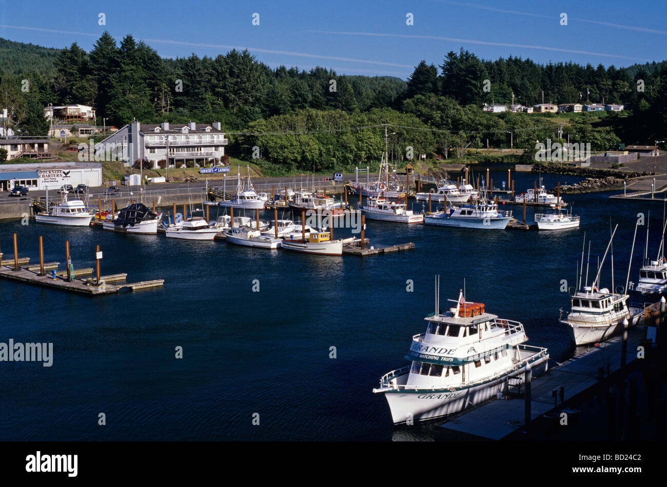 Archive historical, Coast Highway 101 along the Oregon Coast marina ...