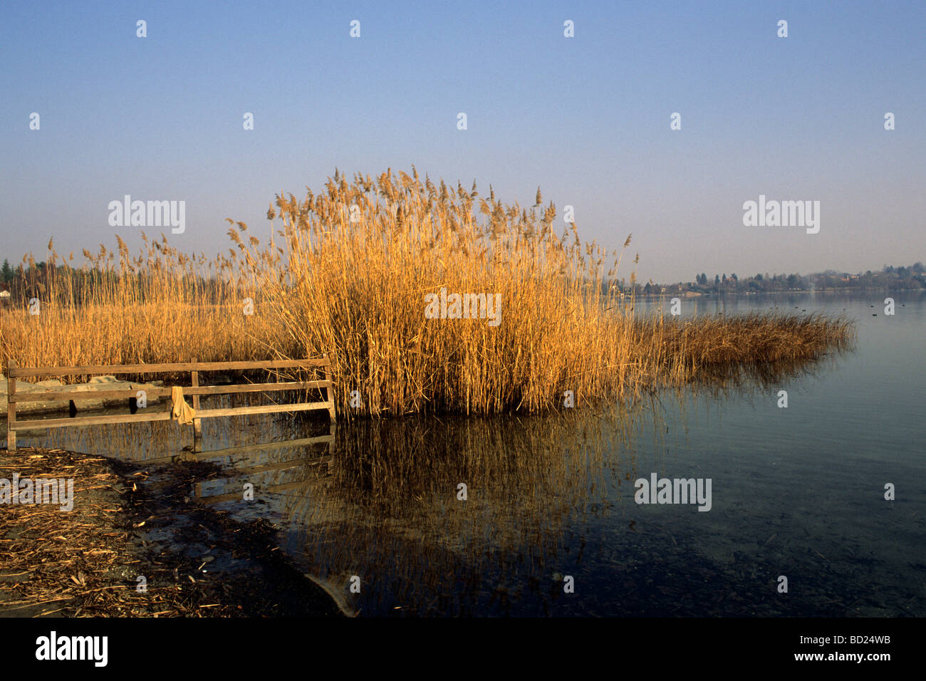 Lake monate hi-res stock photography and images - Alamy