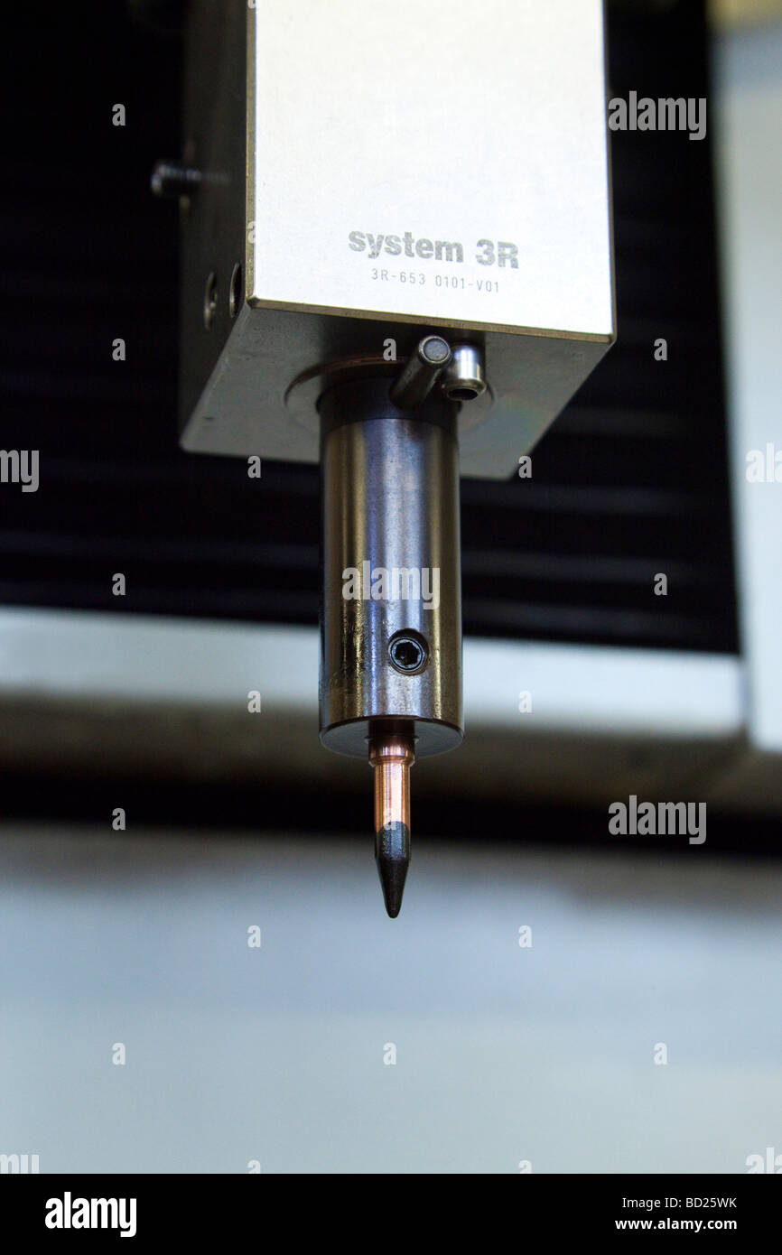 Electric discharge machining hi-res stock photography and images - Alamy