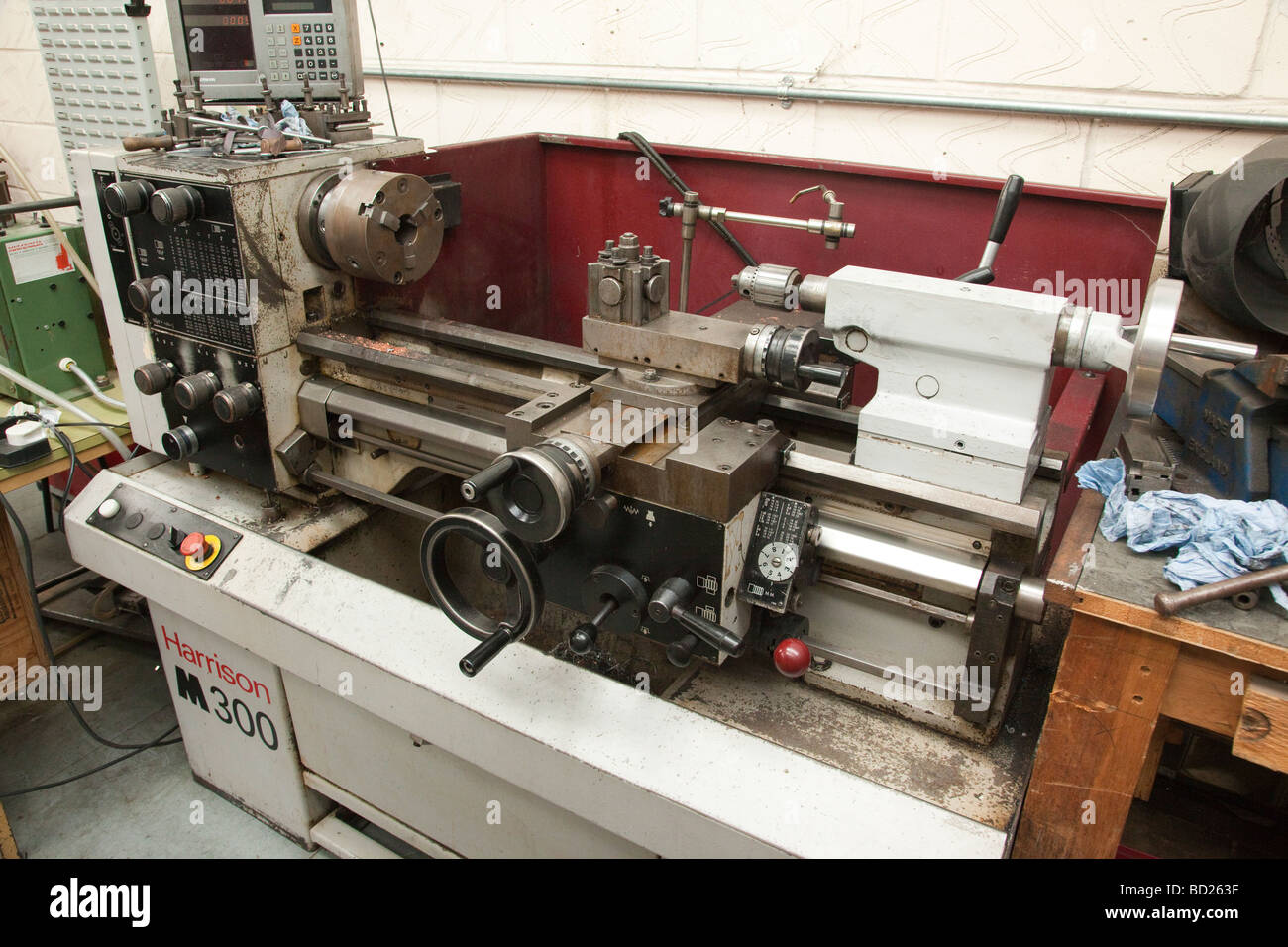 Modern lathe hi-res stock photography and images - Alamy