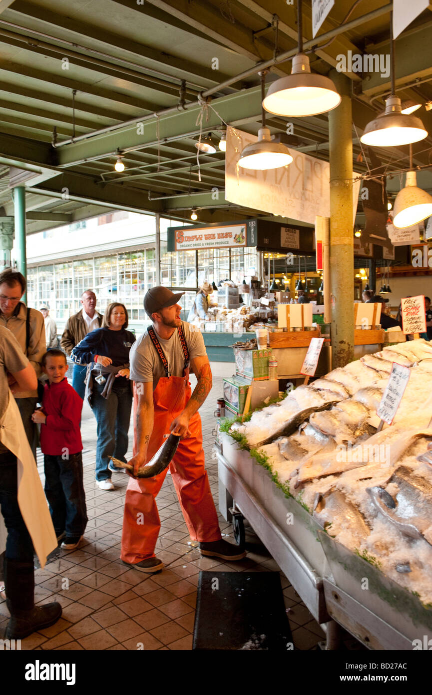 PIKE PLACE MARKET PUBLIC MARKET SEATTLE WASHINGTON Stock Photo - Alamy