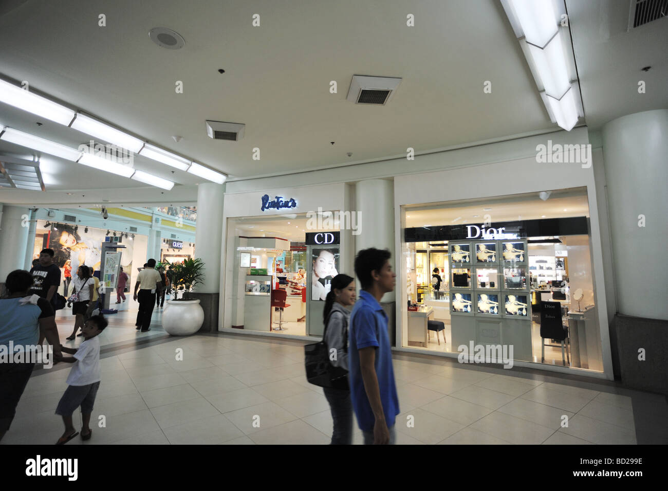 Ayala Center Shopping Mall Cebu City Philippines Stock Photo - Alamy