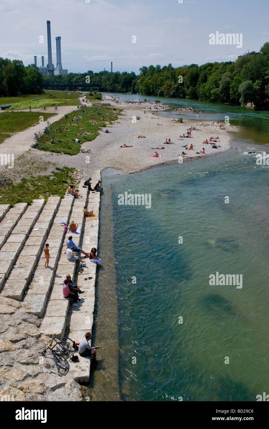 Sunbathing isar munich hi-res stock photography and images - Alamy