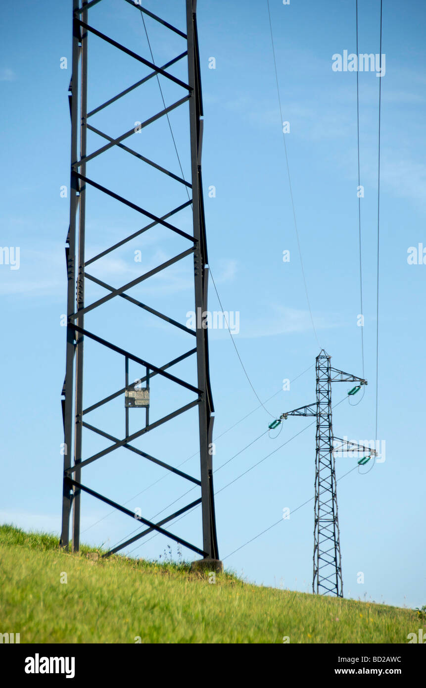 High power electricity pylons hi-res stock photography and images - Alamy