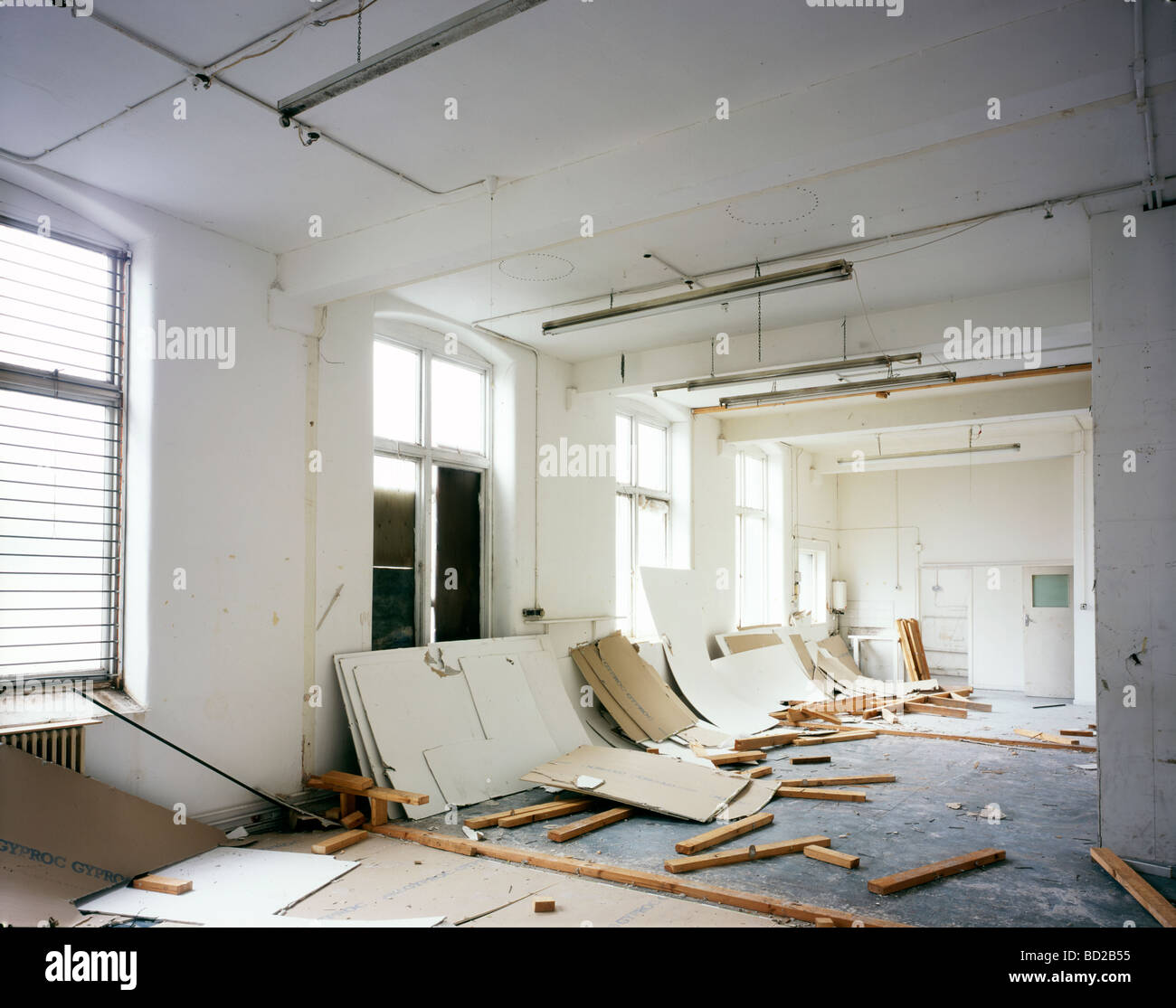 Office demolished london hi-res stock photography and images - Alamy