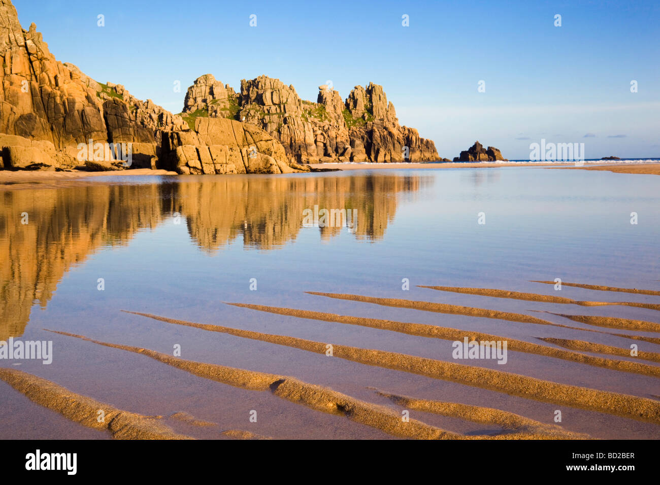 Logan rock hi-res stock photography and images - Alamy