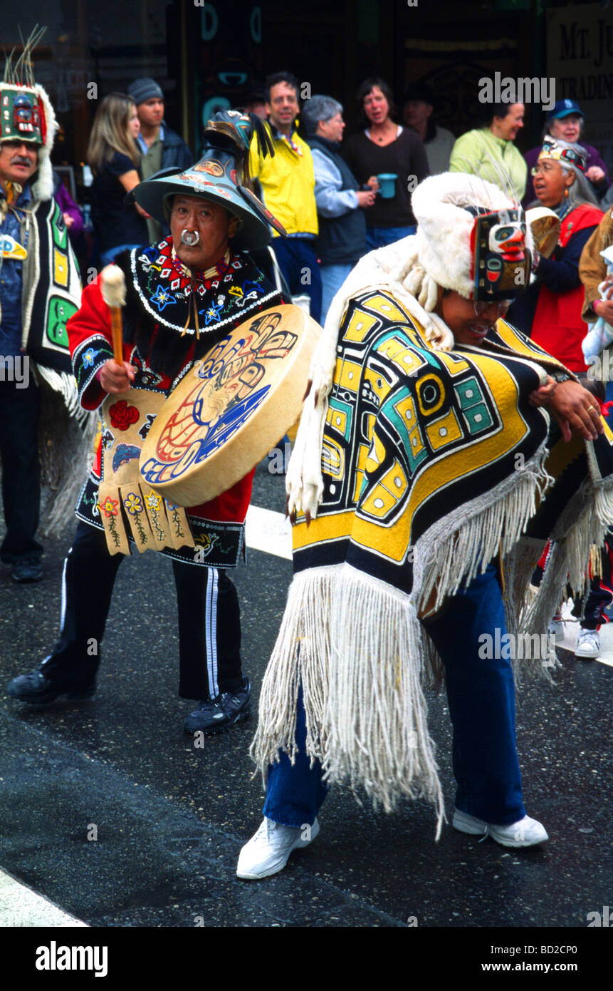 Native alaskan dance hi-res stock photography and images - Alamy