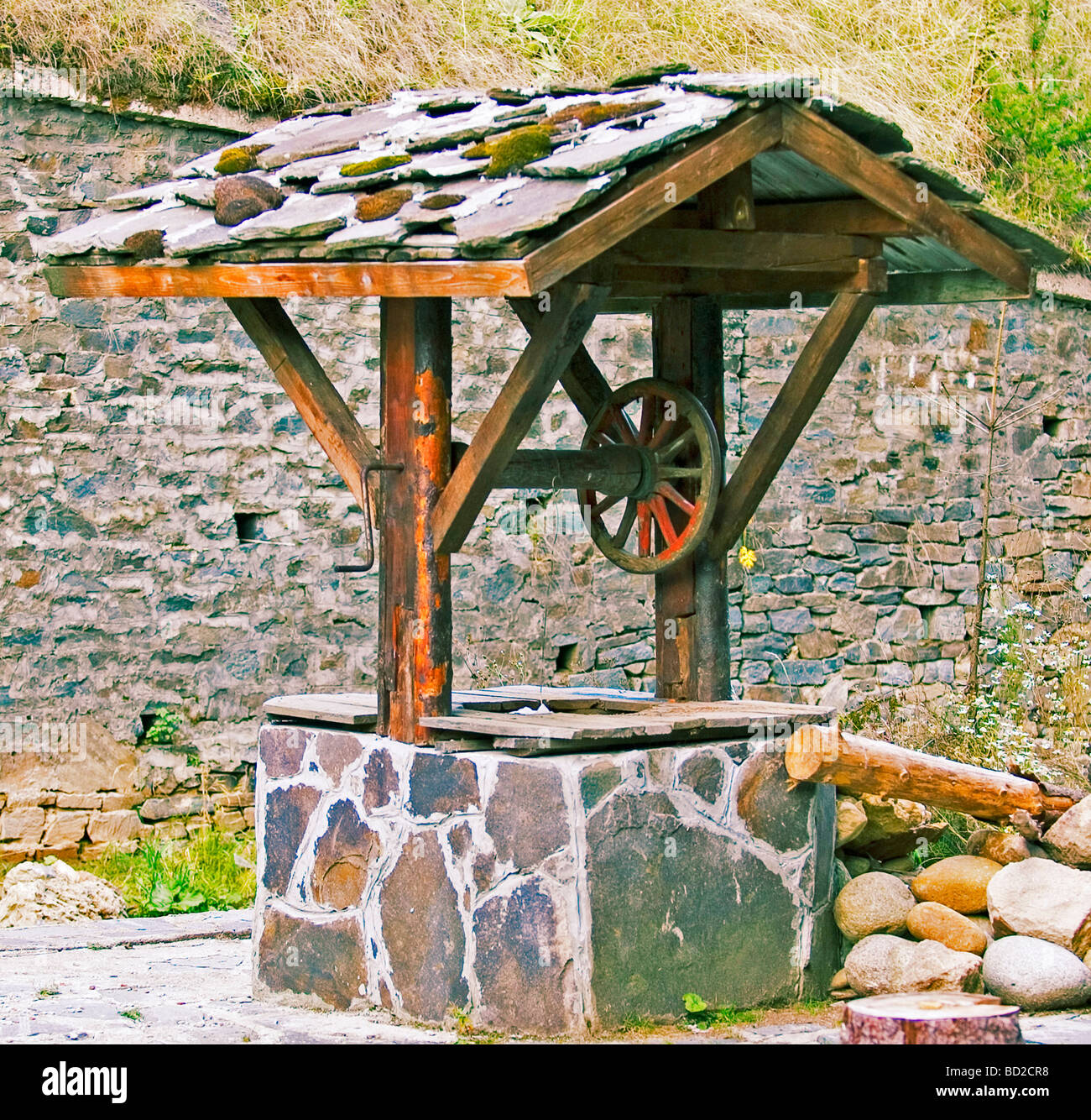 Well bulgaria village hi-res stock photography and images - Alamy