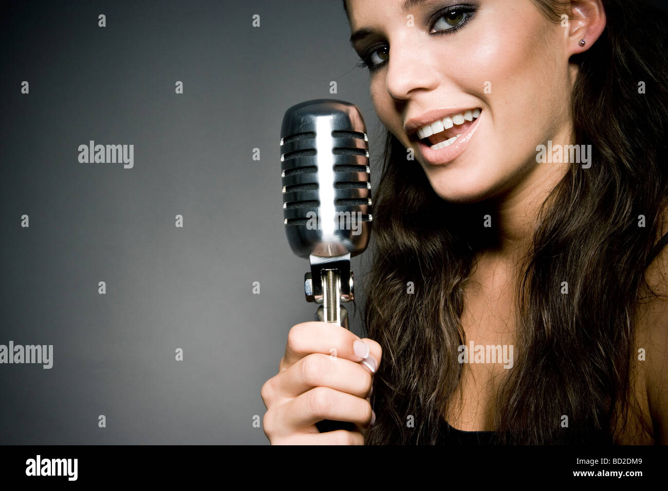 Close up woman singer performing hi-res stock photography and images ...