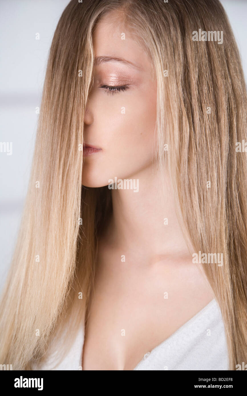 portrait of woman with beautiful hair Stock Photo - Alamy