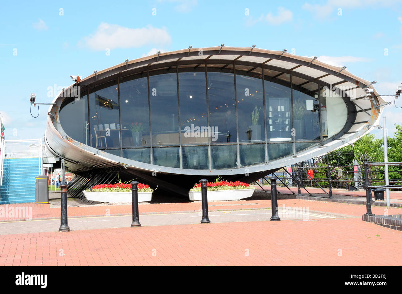 Cardiff Bay Information and visitors center designed by architect Will ...