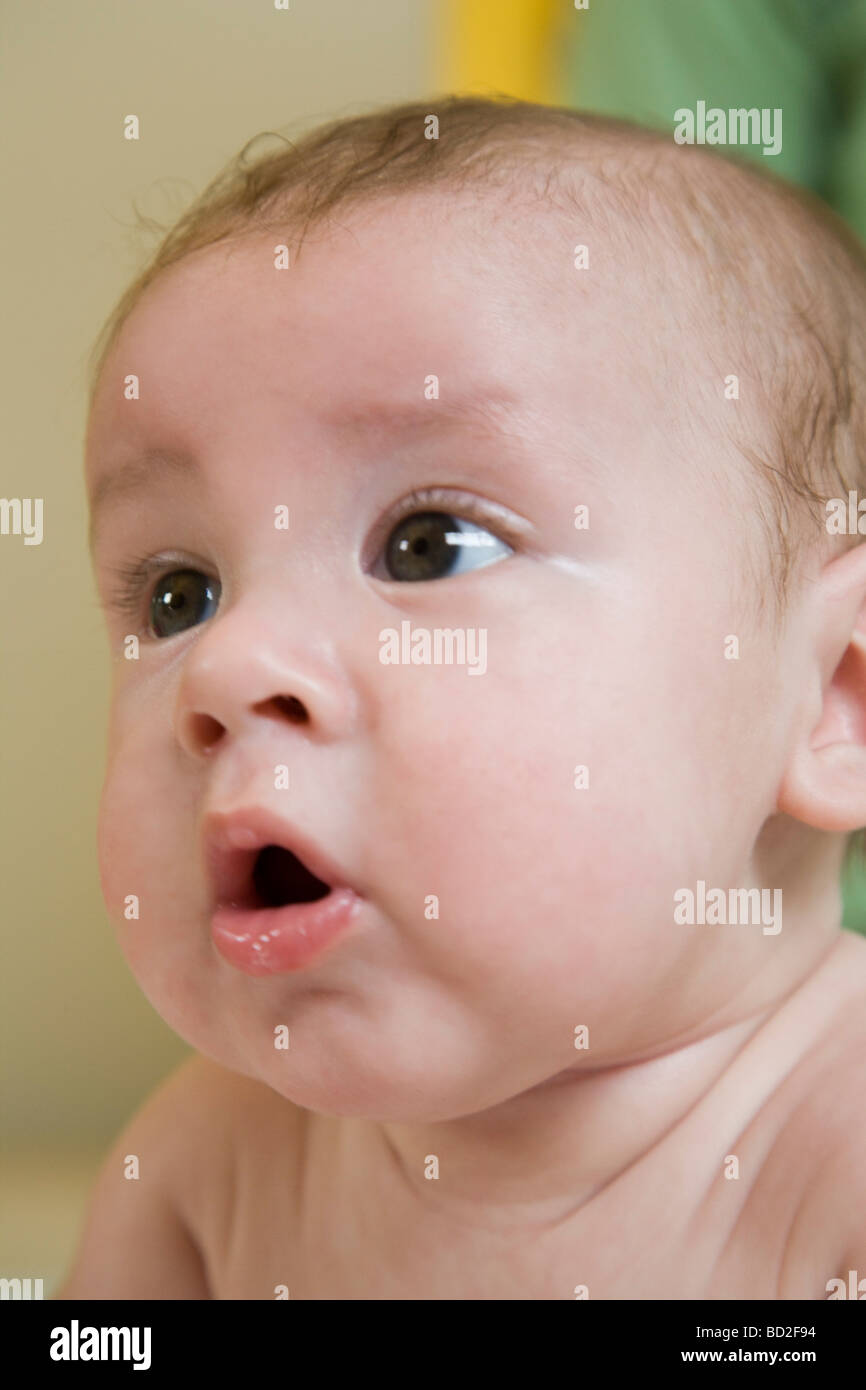Infant scared hi-res stock photography and images - Alamy