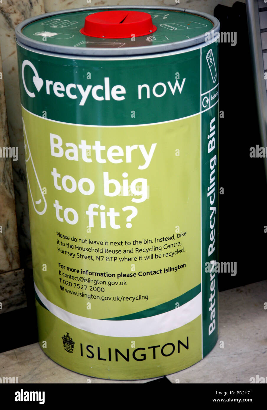 Battery recycling bin hi-res stock photography and images - Alamy