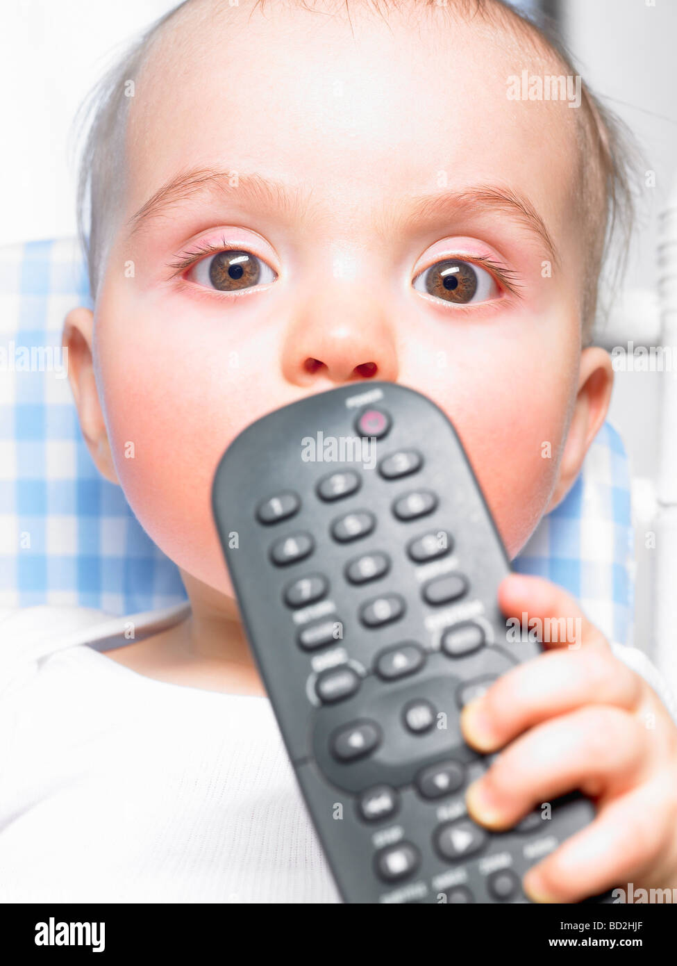Holding baby above head hi-res stock photography and images - Alamy