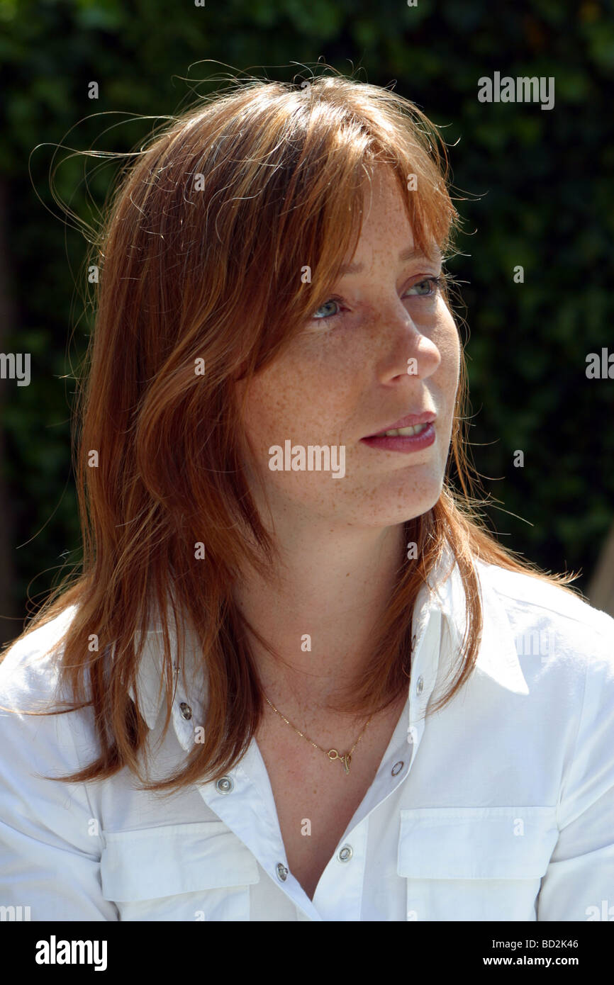 Titian red hair hi-res stock photography and images - Alamy