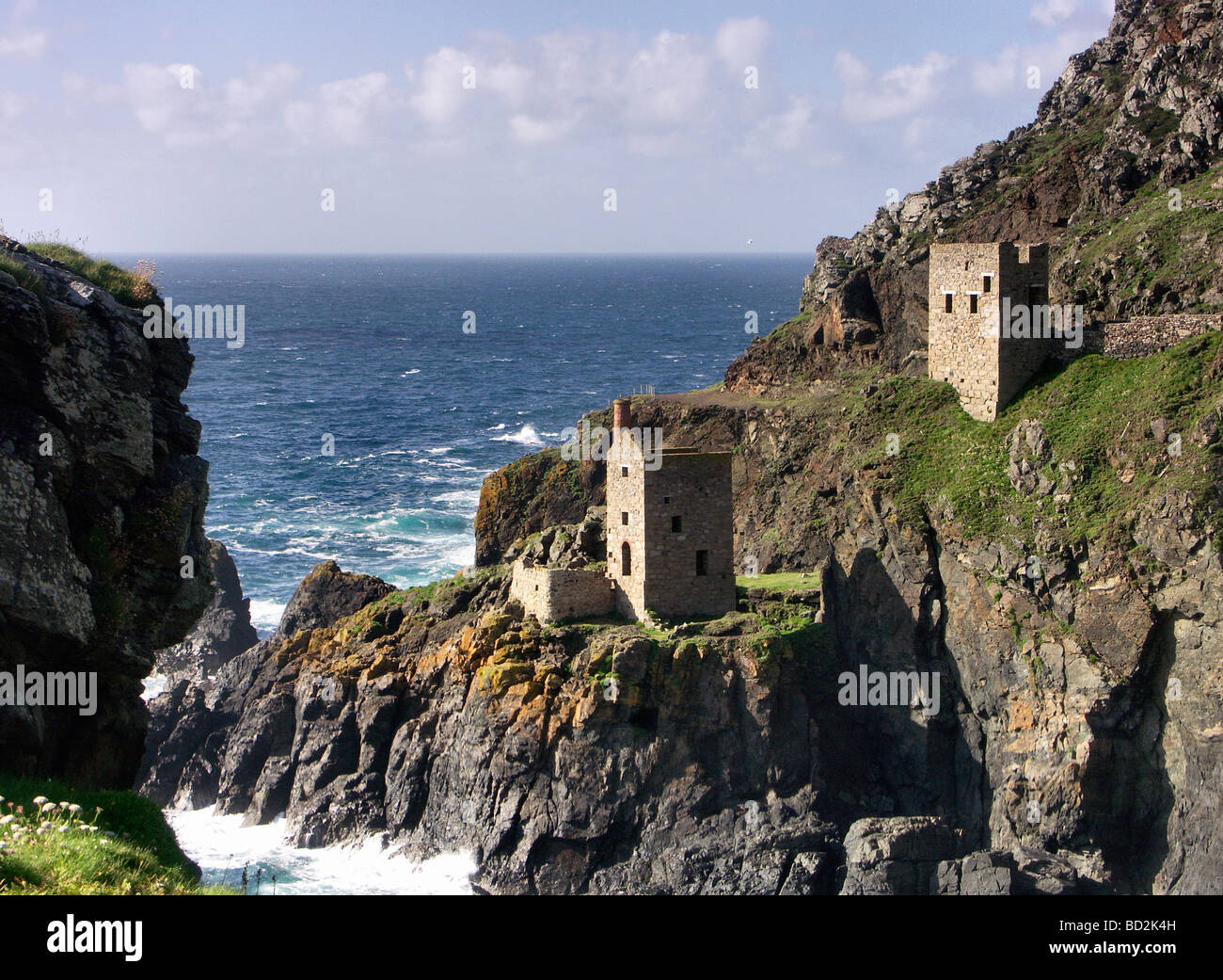These two coastal mines are one of Cornwall's famous landmarks Stock ...