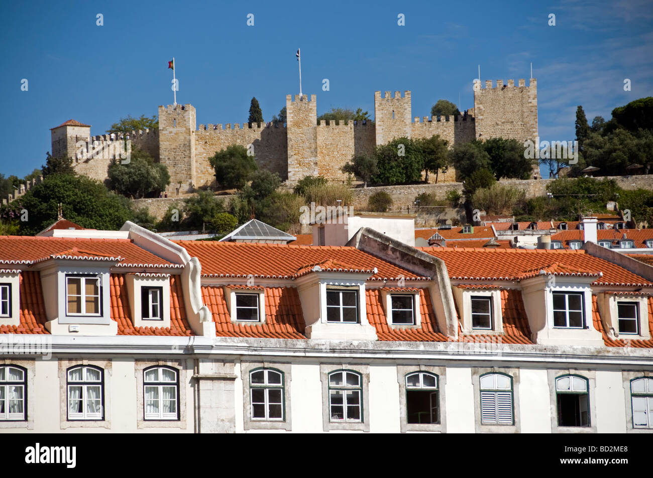 Saint George Castle and houses, Lisbon Portugal Stock Photo - Alamy
