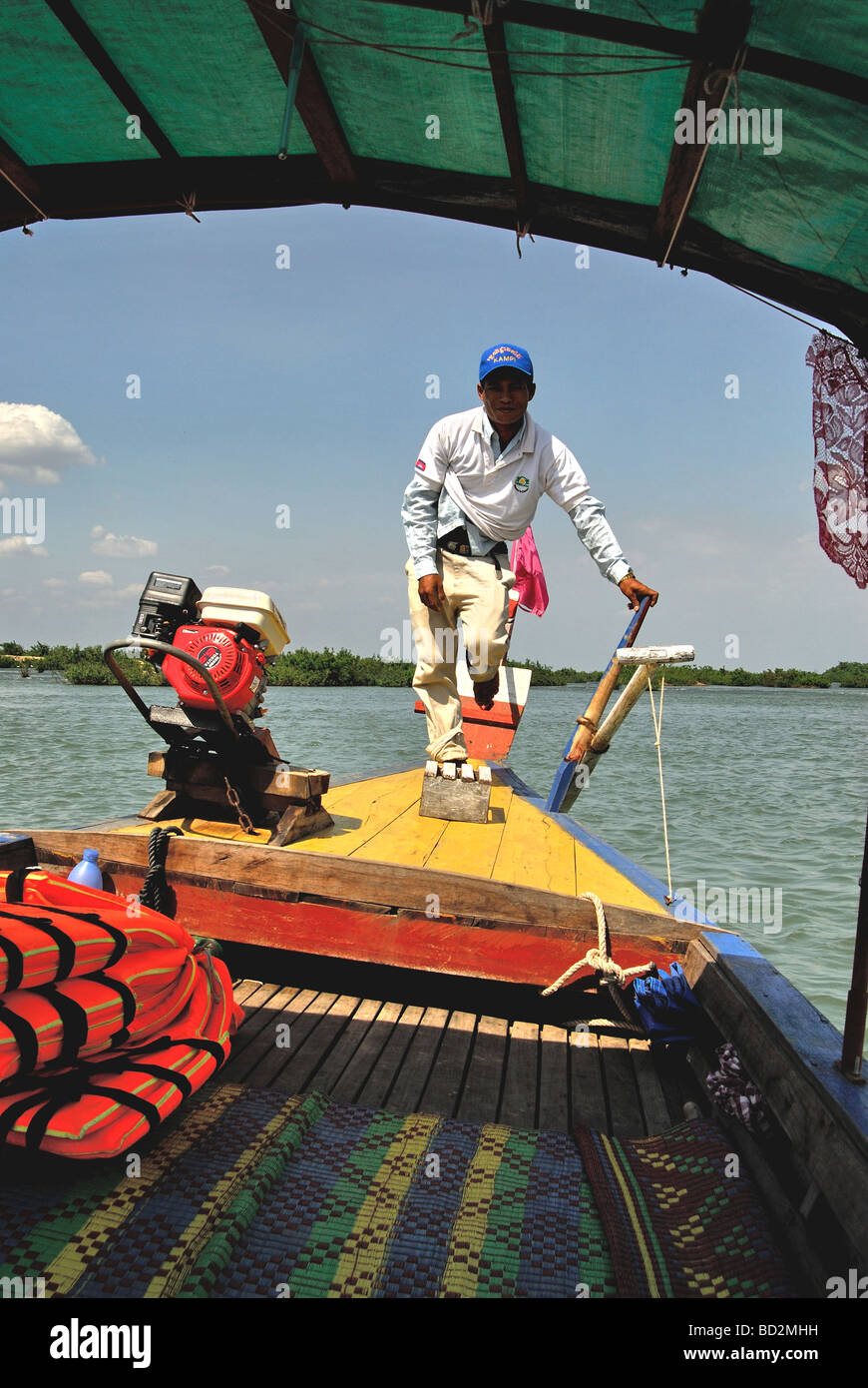 River dolphin viewing hi-res stock photography and images - Alamy