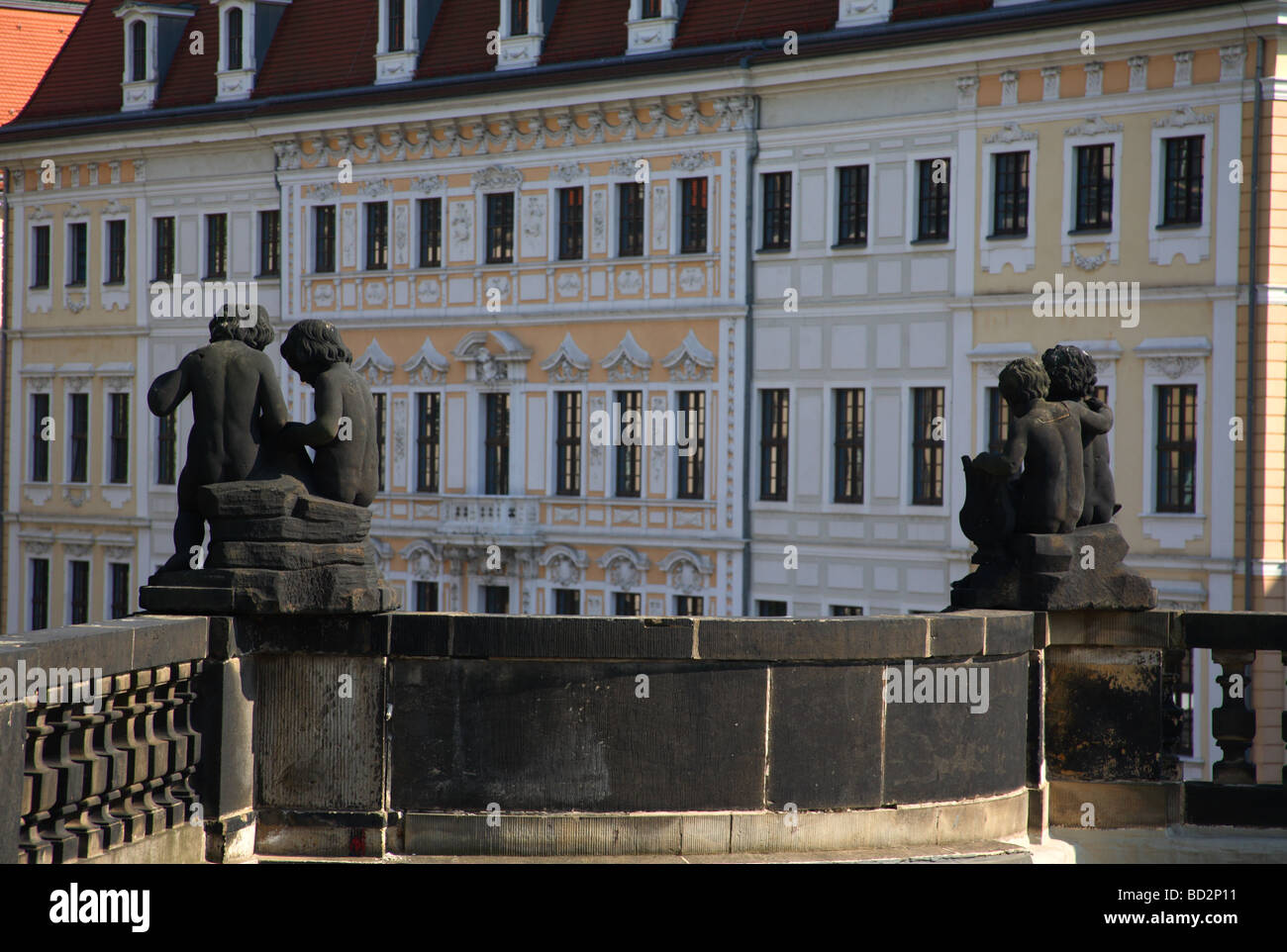 Pictures of the so called "Neumarkt" old town in Dresden.very well ...