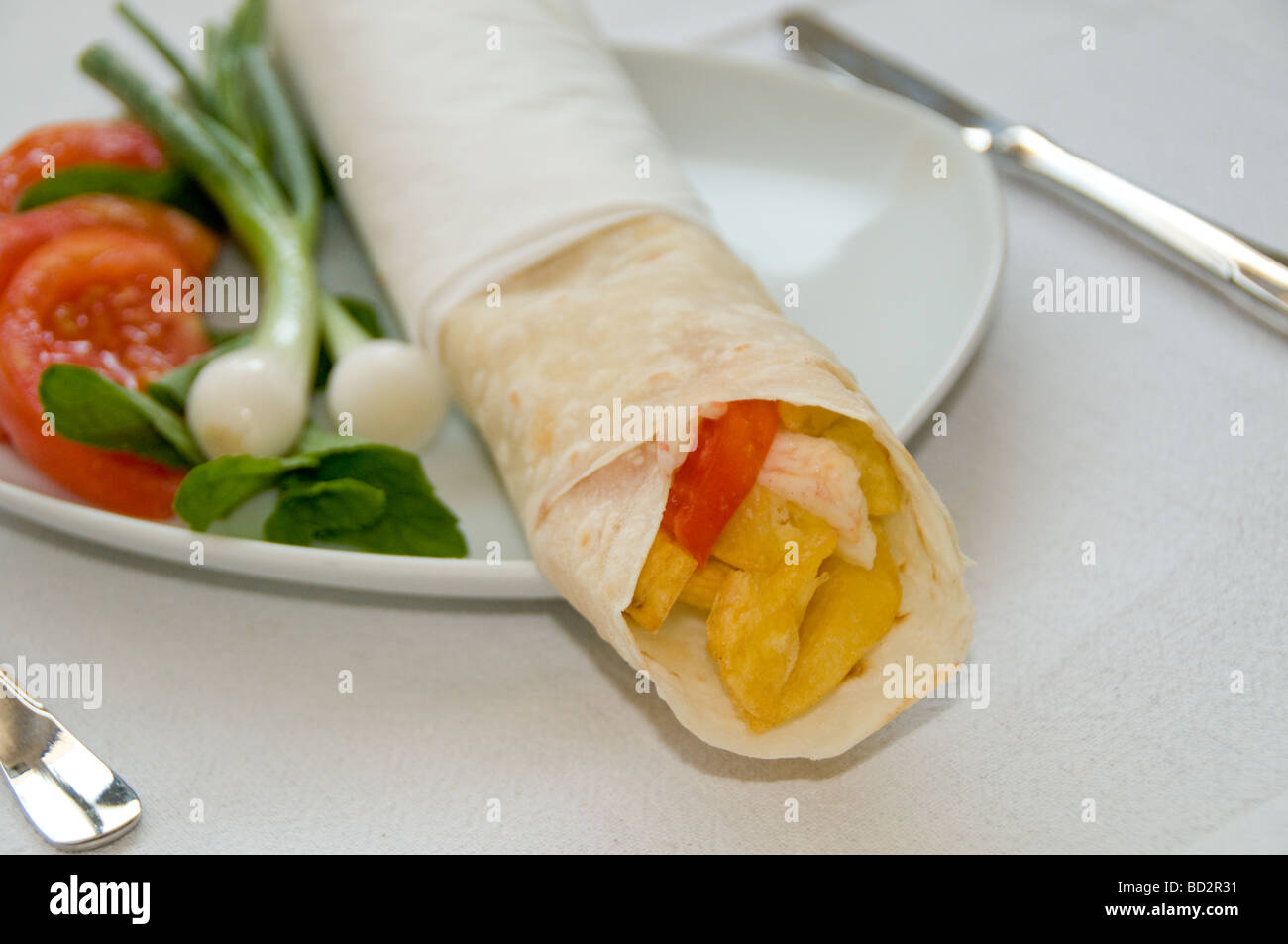 Halloumi cheese wrap hi-res stock photography and images - Alamy