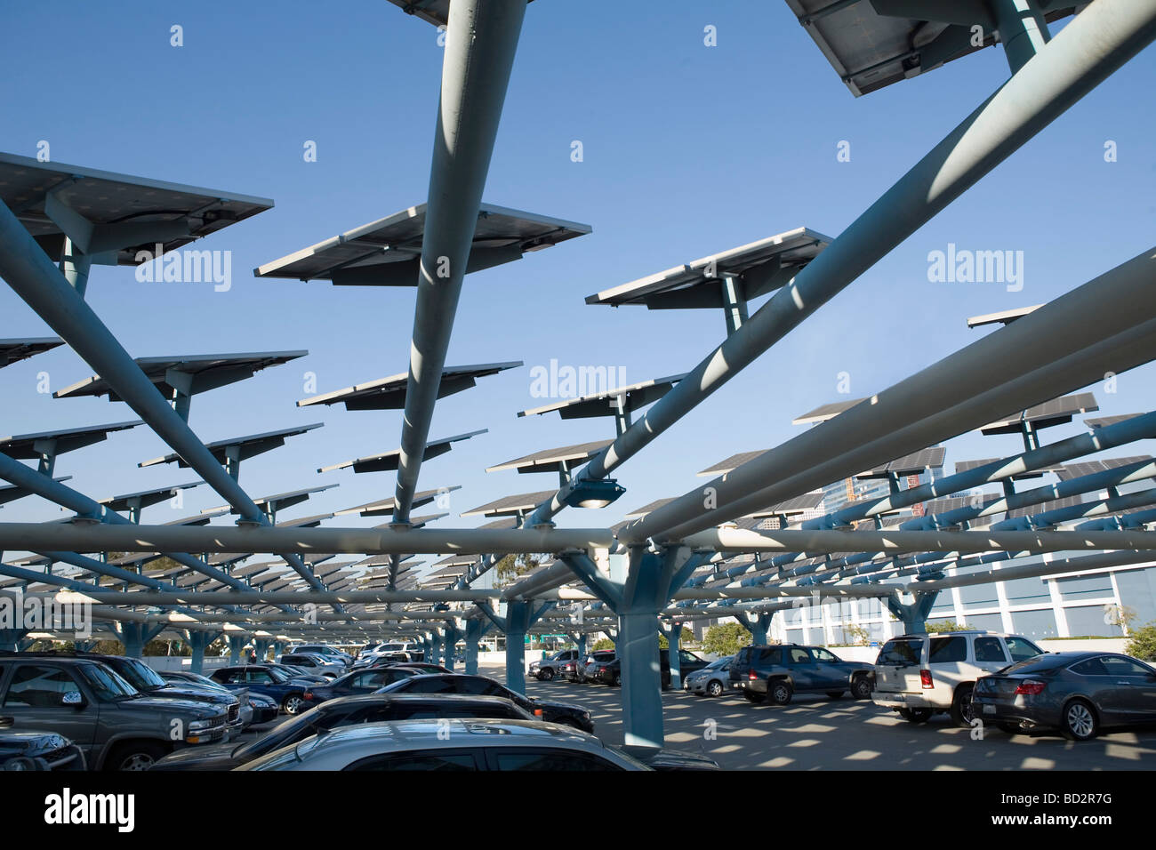 Solar panel parking lot hi-res stock photography and images - Alamy