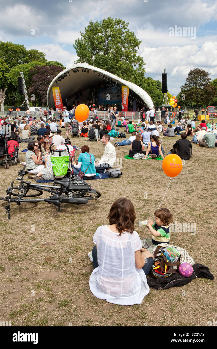 Paradise gardens hi-res stock photography and images - Alamy
