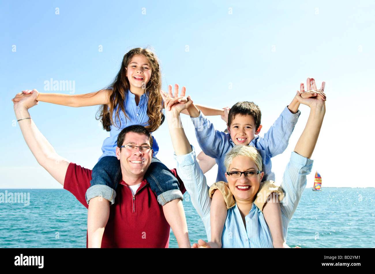 Father giving daughter shoulder ride hi-res stock photography and ...