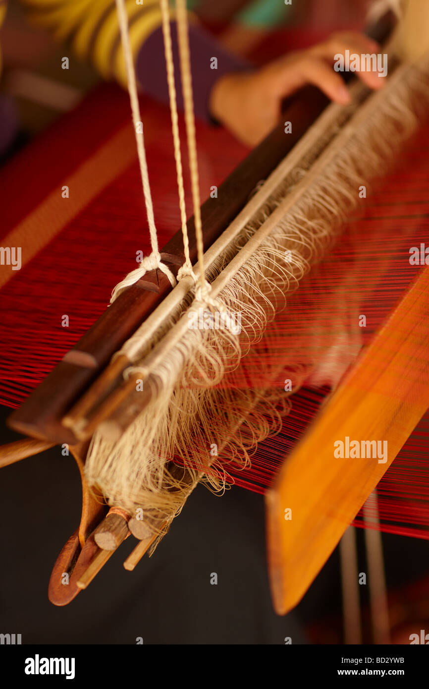Loom weaving hi-res stock photography and images - Alamy
