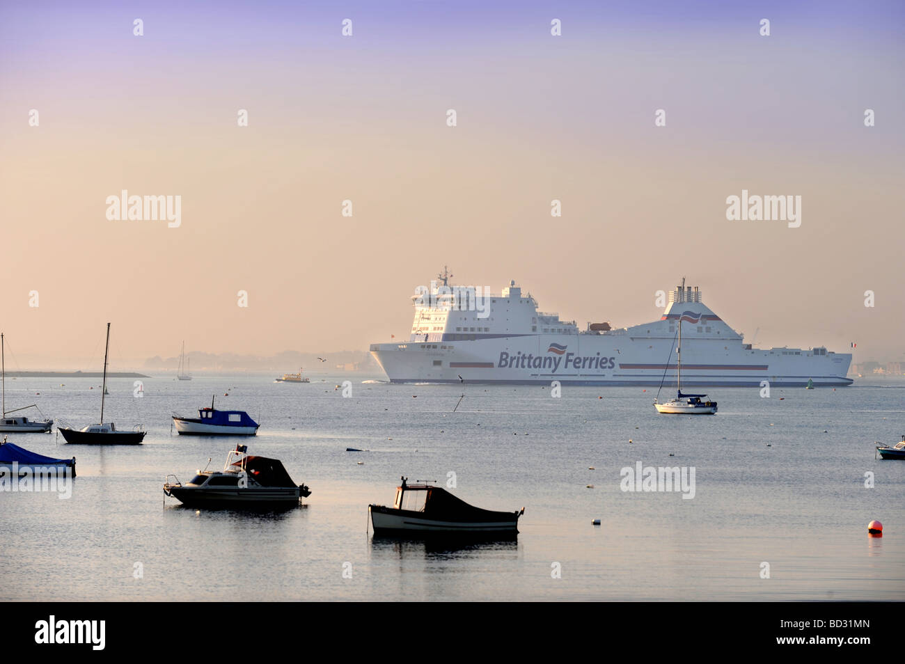 Brittany ferries cruise ferry hi-res stock photography and images - Alamy