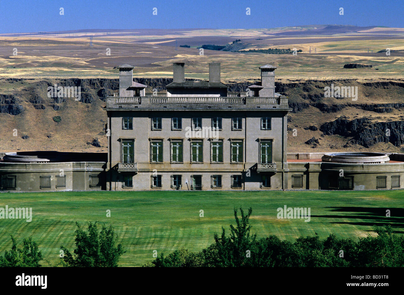 Maryhill Museum overlooking the Columbia River in eastern Washington ...